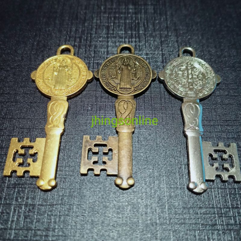 st.benedict key shape medal | Shopee Philippines