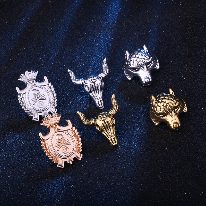 EFAN Vintage Animal Pin Male Shield Bayonet Brooch Buckle Wolf Head ...