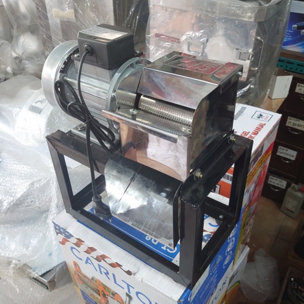MESIN Cassava Grated Coconut Grating Machine With 200 Watt Dynamo ...
