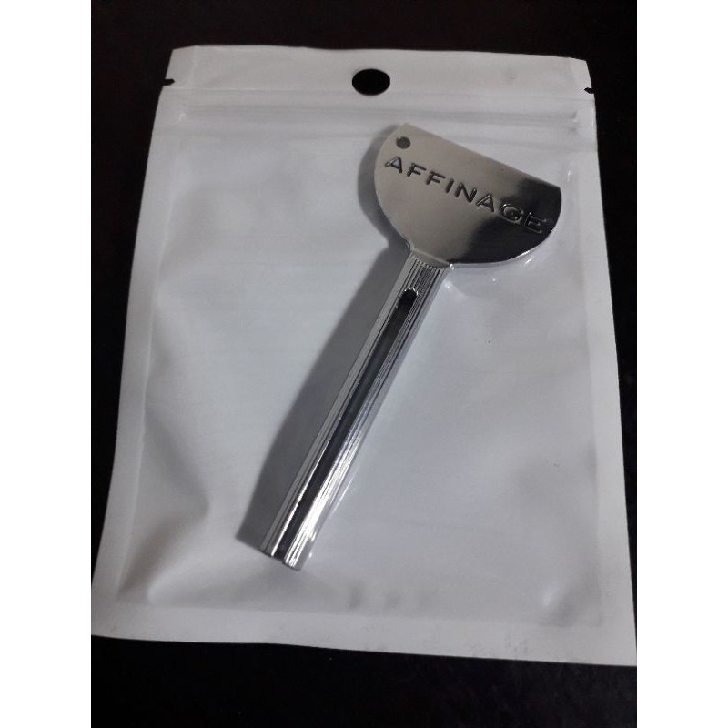 ON HAND BRANDED AFFINAGE METAL KEY SQUEEZER FOR HAIR COLOR TUBE ...
