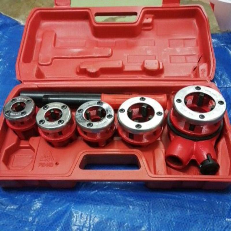 Duwell threaders set with handle! Ratchet die stocks available! heavy ...