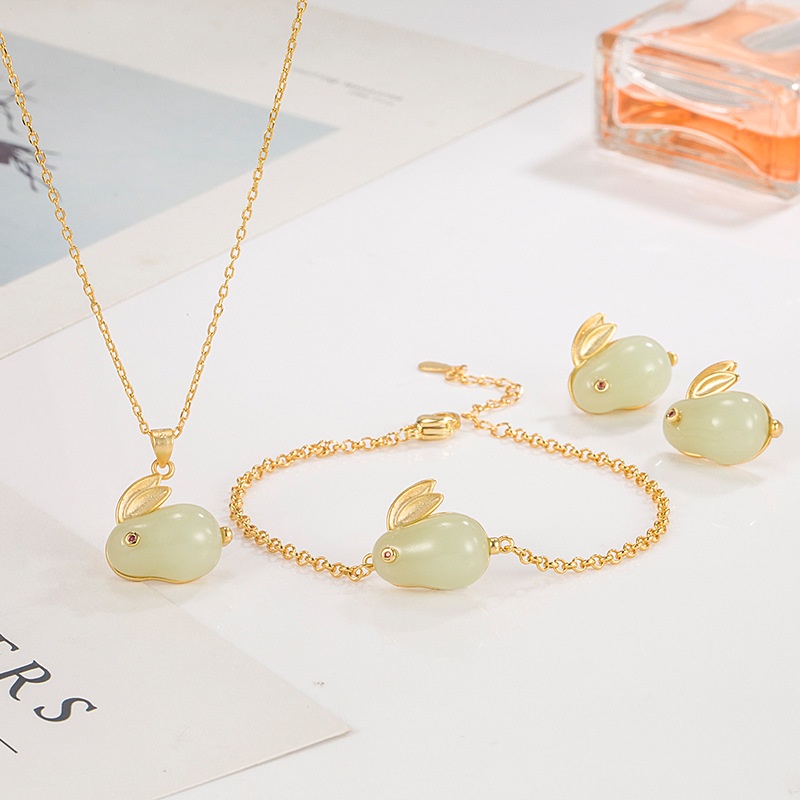 Green Jade Rabbit Pendant Necklace , Light Luxury Jade Rabbit Bracelet ...