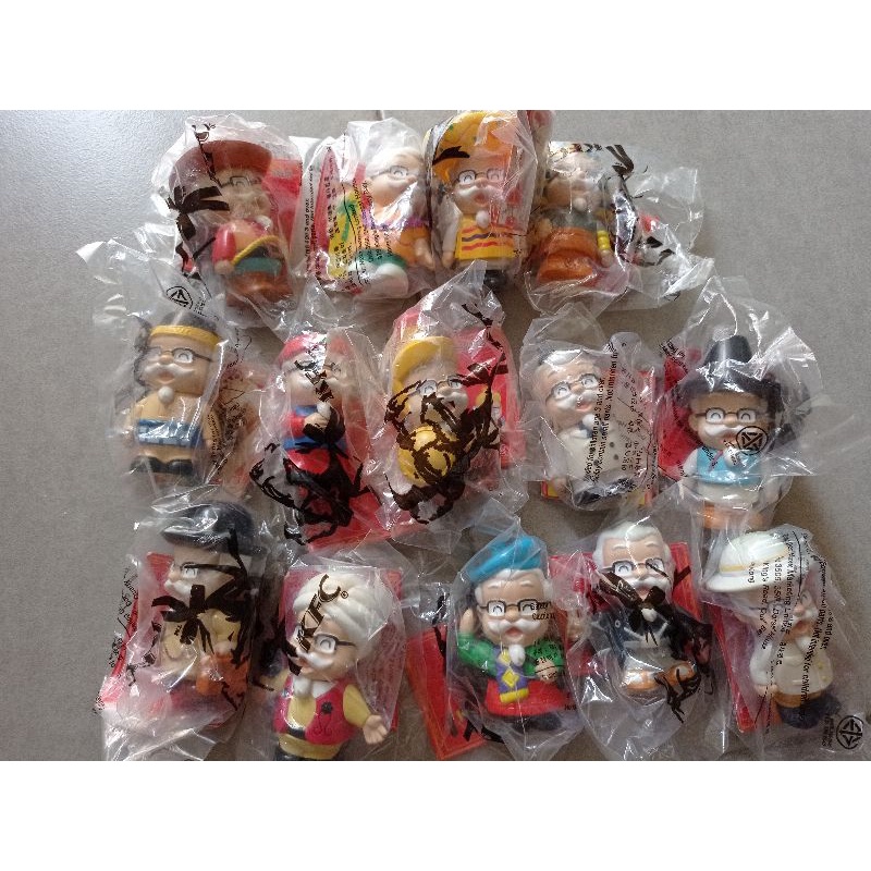 Toy figure colonel sanders around the world/Toy kfc colonel sanders ...