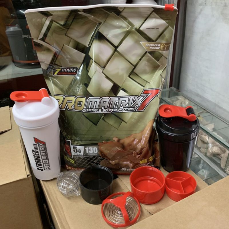 Promatrix whey protein chocolate and strawberry flavor with freebies ...