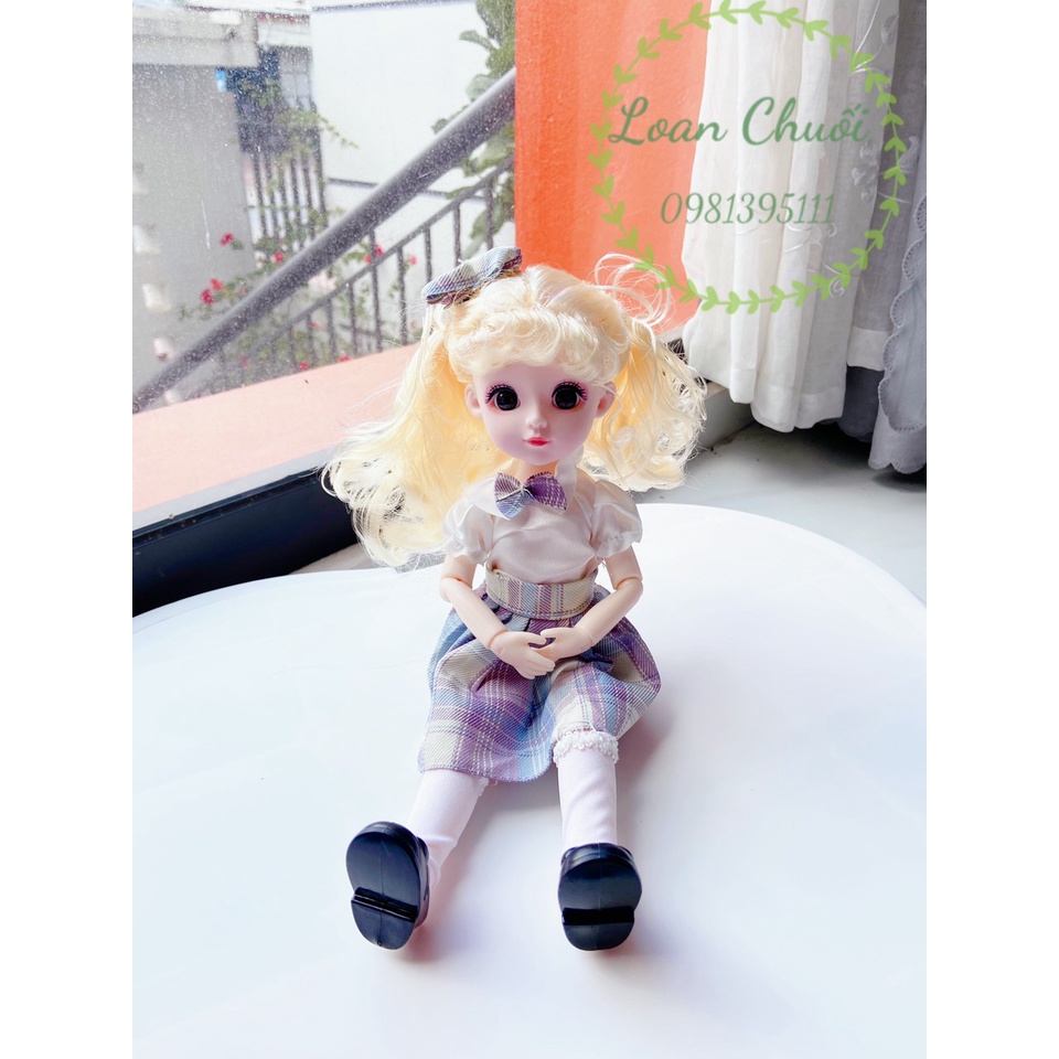 SET OF 4 LYLY DOLLS WITH STONE EYES, FLEXIBLE MOWERS, STUDENT COSTUME (real photos, videos at ...