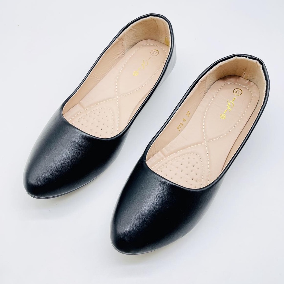 The New women,s office wear closed toes heeled shoes black shoes. 1 in ...