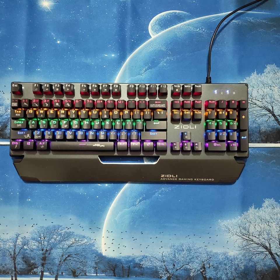 【stock】Magnetic power green axis mechanical keyboard, runaway ck500-3 ...