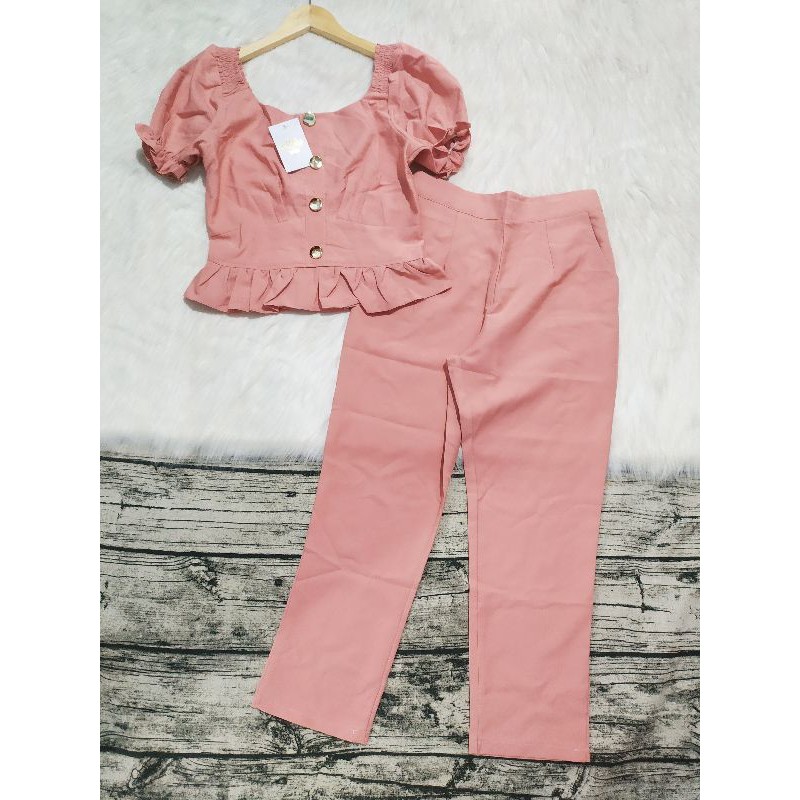 Set khaki Set with square neck, puffed sleeves and buttons, 9-inch ...