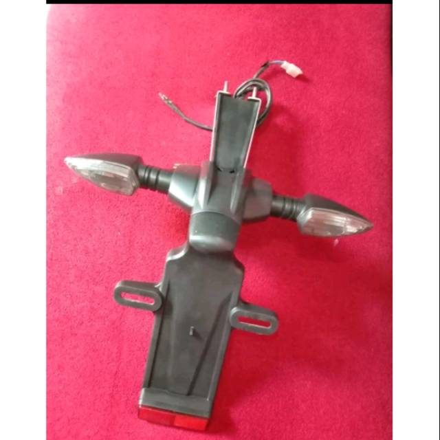 Yamaha R15 old Rear Fender..Rear Slebor R15 old original | Shopee ...