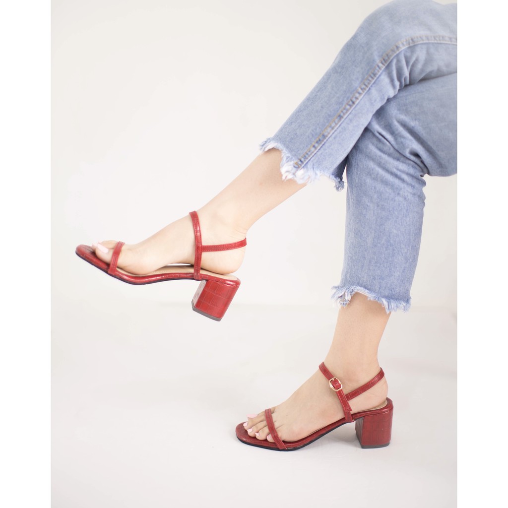 CRIZA SHOES JUBEL DUKE 2.5" HEELS | Shopee Philippines