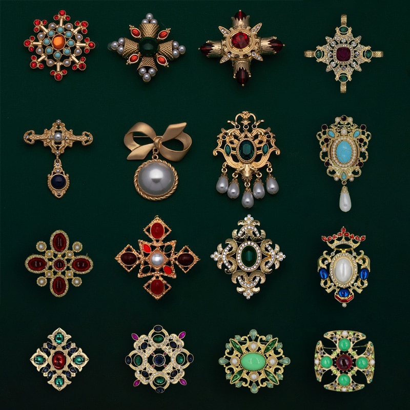 Baroque Vintage Gold Color Crystal Pearls Pin Brooches Gem Hollow ...