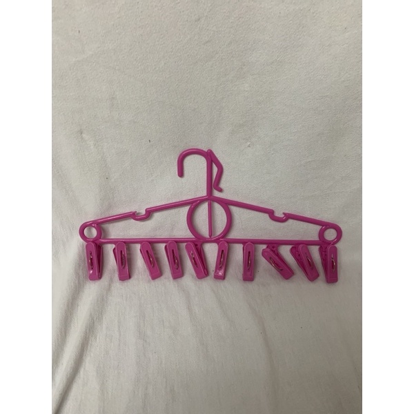 Anti Wind Hanger w/peg (610JC) | Shopee Philippines