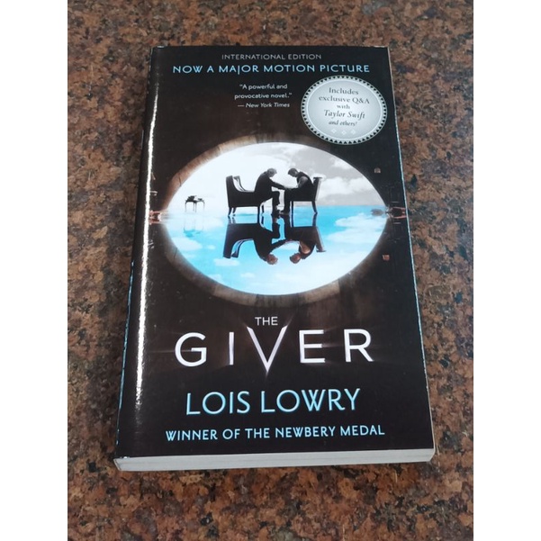 The Giver by Lois Lowry winner of Newbery medal award School required ...