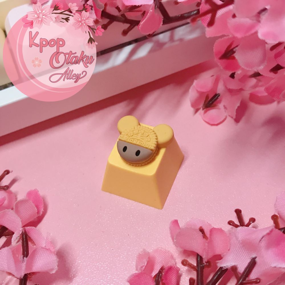 Mickey Mouse Biscuit Artisan Keycaps | Kpop Otaku Alley Keycaps ...