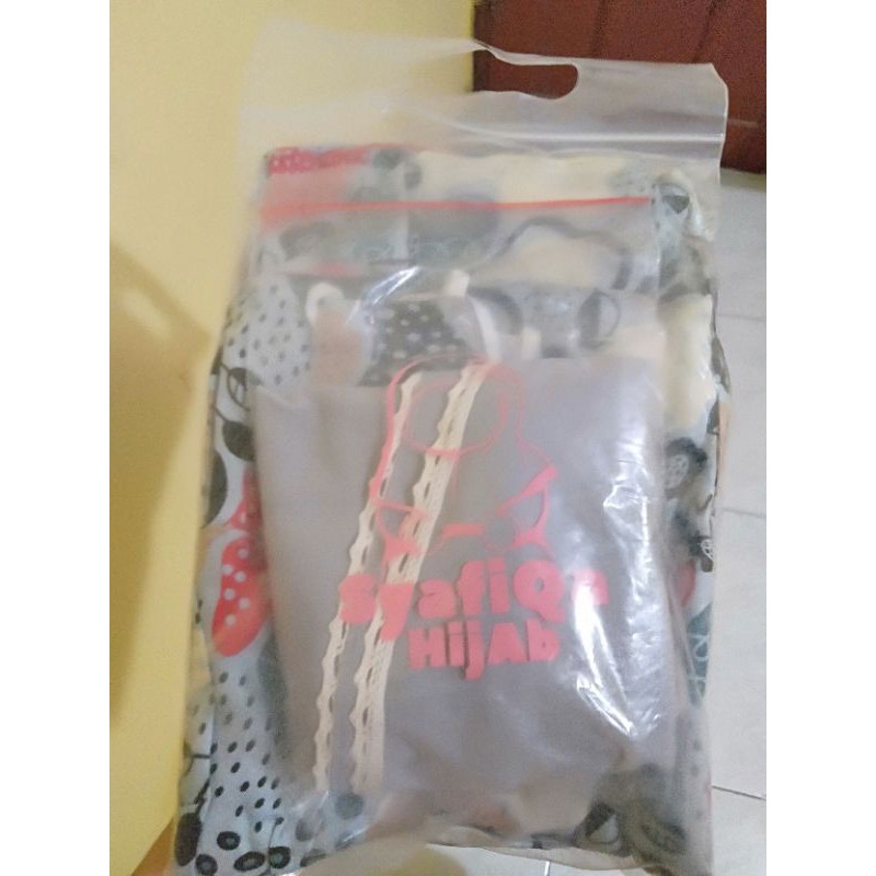 Loly Popy hijab set Size M | Shopee Philippines