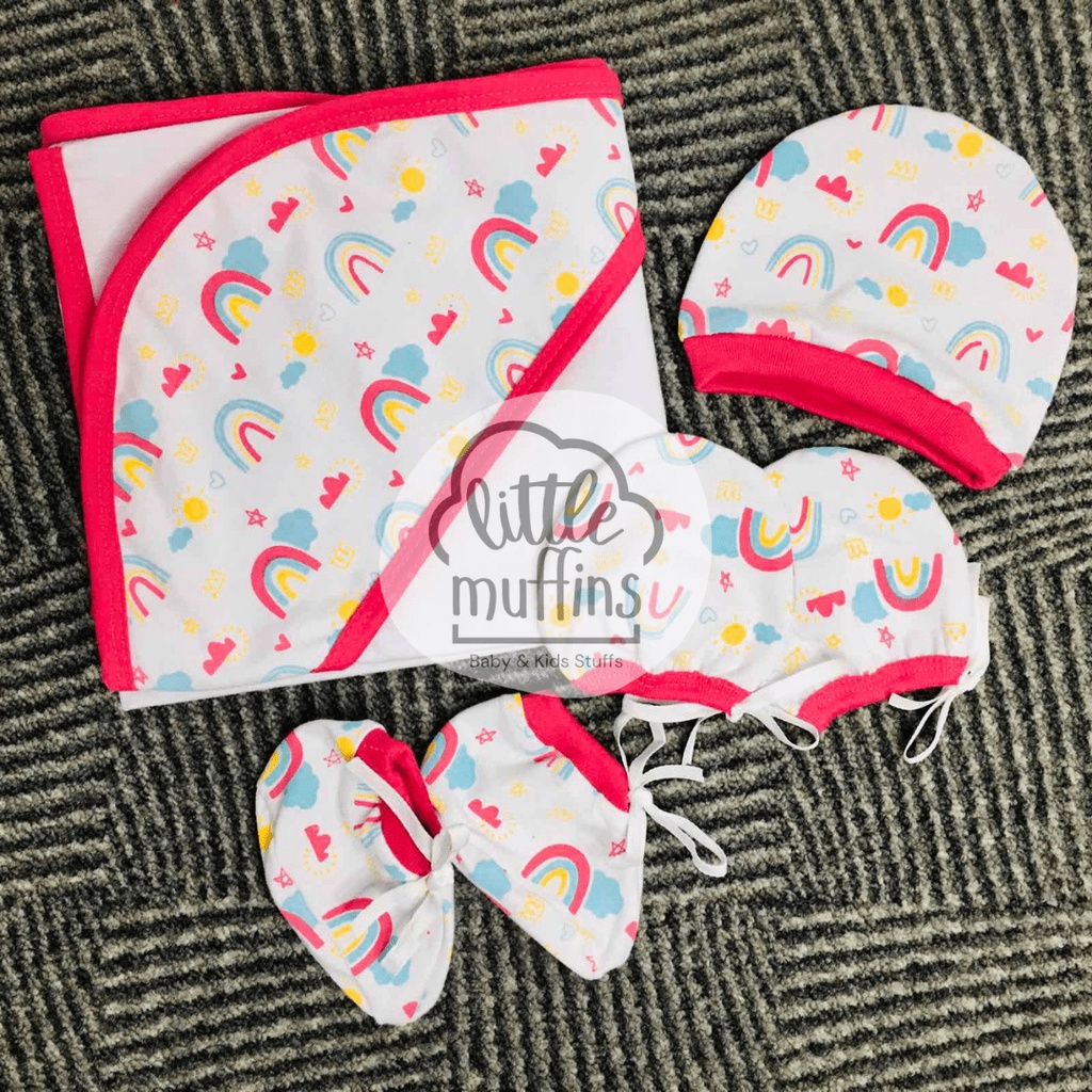 little muffins 6 in 1 Newborn Receiving Set (Blanket, Bonnet, Mittens ...