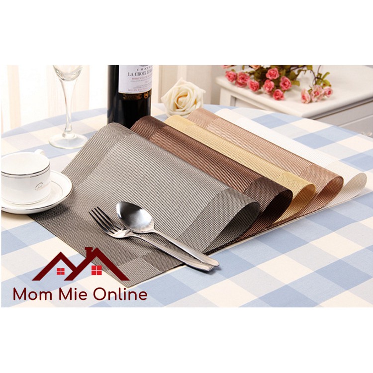 Anti-slip square edge dining table mat, used in cafes and restaurants ...