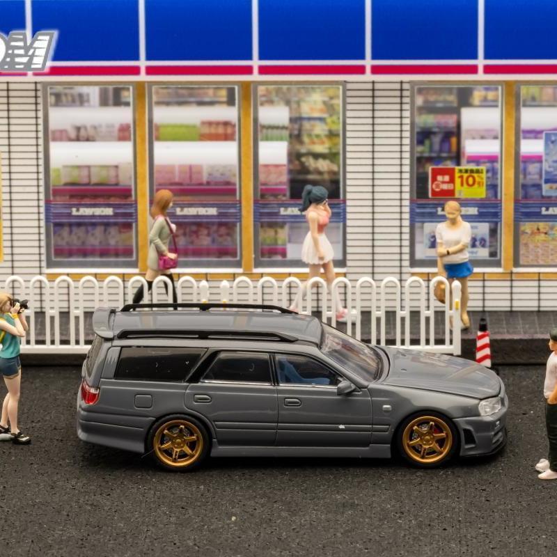 Zoom Open Lid Version 1: 64 Nissan GTR R34 Watt Tank 1st Generation ...