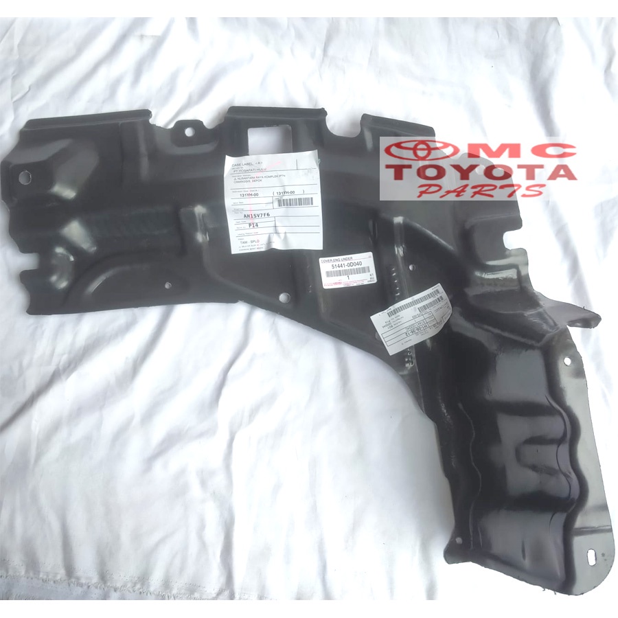 MESIN Close the Deck Cover Lower Deck of the Right Engine Vios Old ...