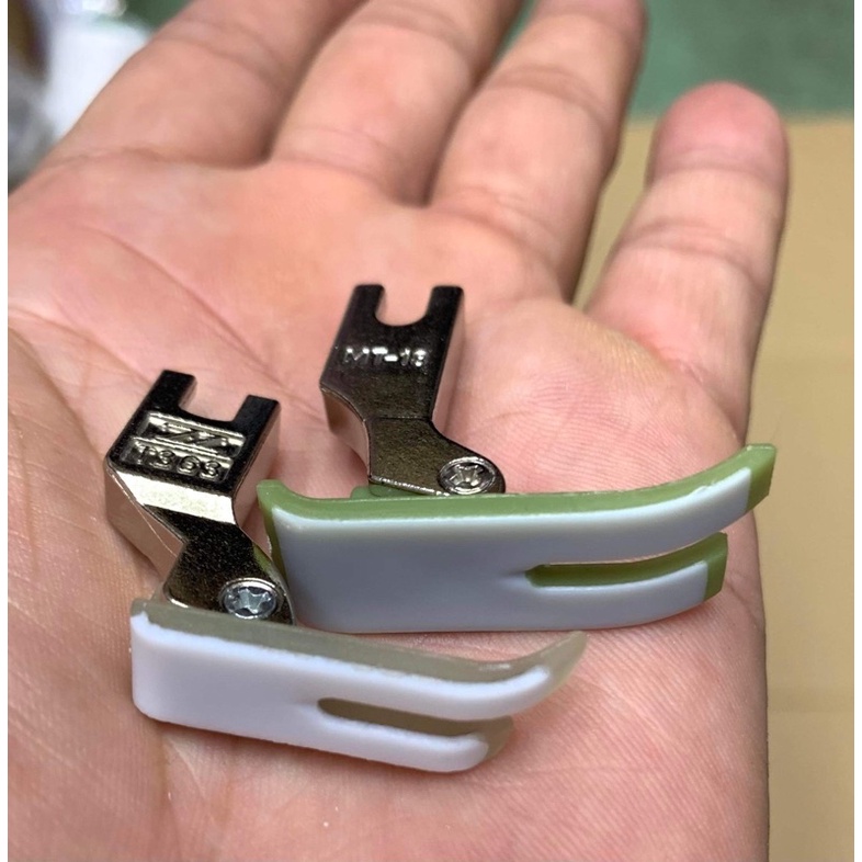 2-skin presser foot for sewing elastic and fabric using 1-needle ...