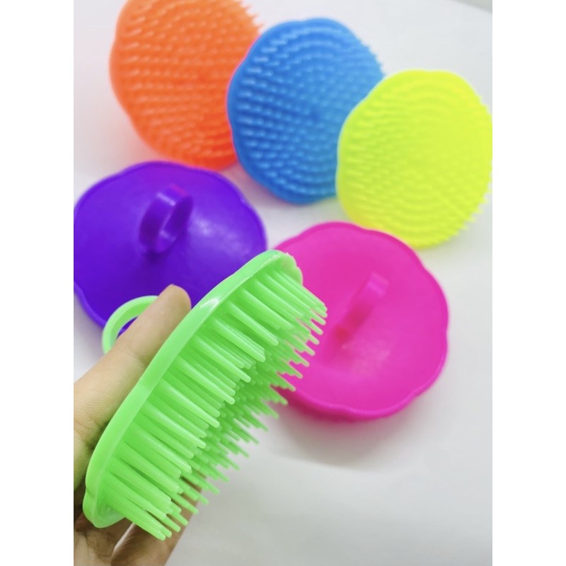 Comb Washing Hair When Shampooing Random Color | Shopee Philippines