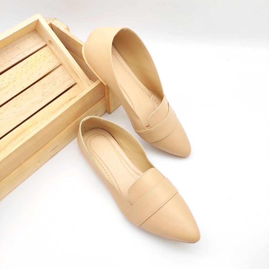 R&A653 Flat Plain Vegan Leather Pointed Toe Doll Shoes with Vamp Strap ...
