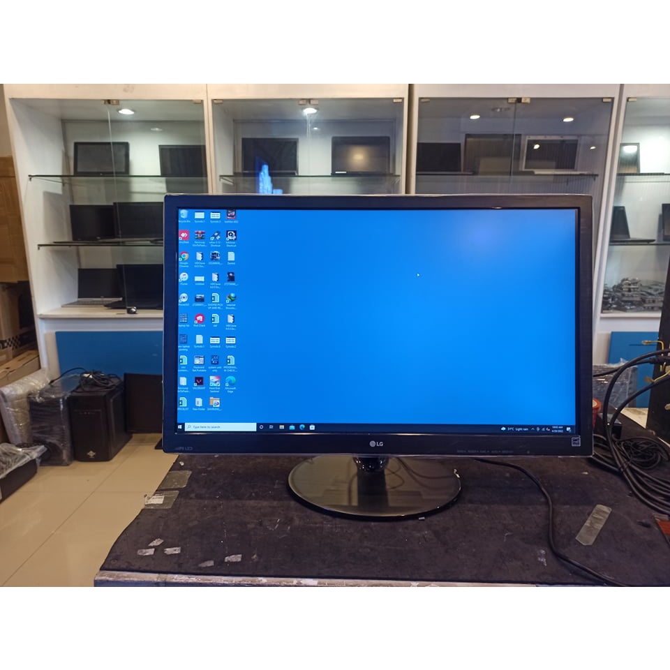 27'' Class Full HD IPS LED Monitor (27'' Diagonal ) Pre Owned Monitor ...