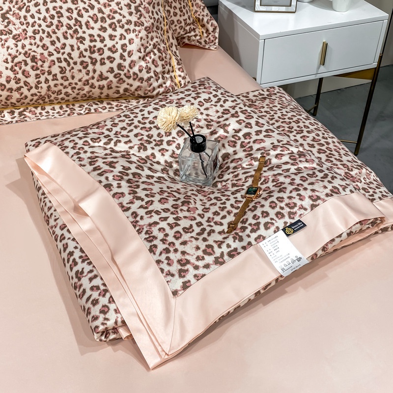 Luxury Emulation Silk Quilted Quilt Queen High End Spring Summer Satin