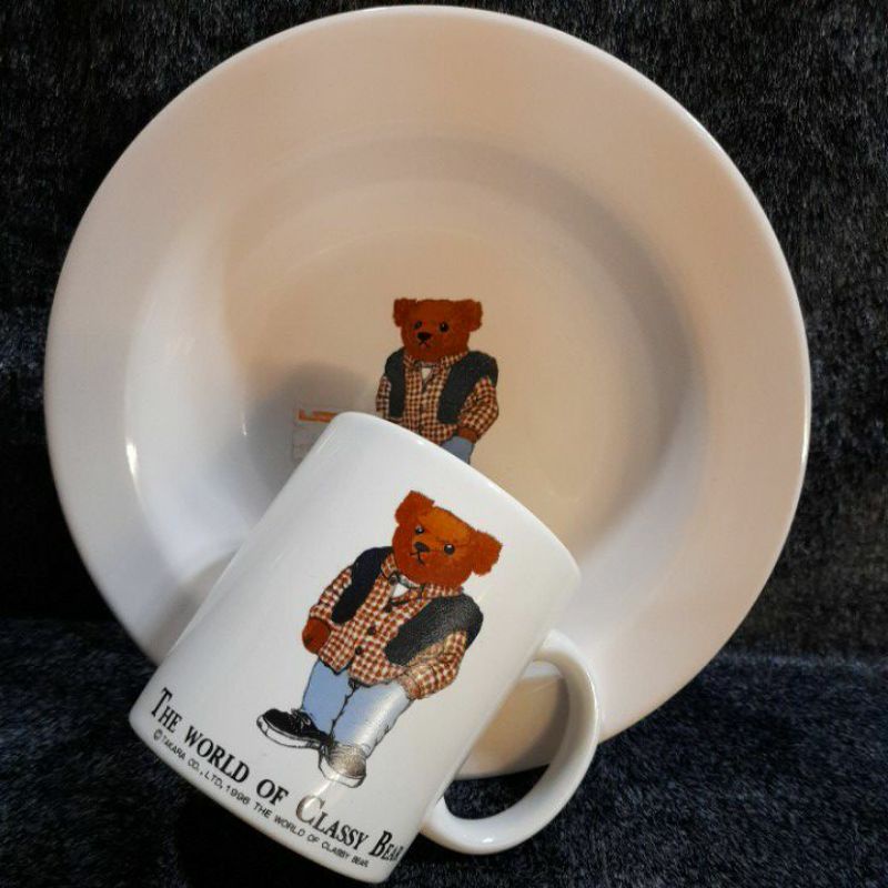COLLECTIBLE THE WORLD OF CLASSY BEAR (2 PCS MUG & PLATE FOR ONLY 280 ...