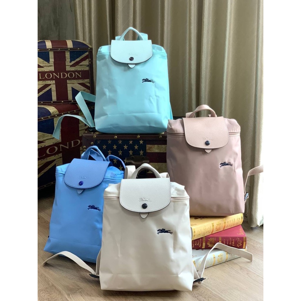 Choose a backpack that is flexible, can be folded, the most flexible ...