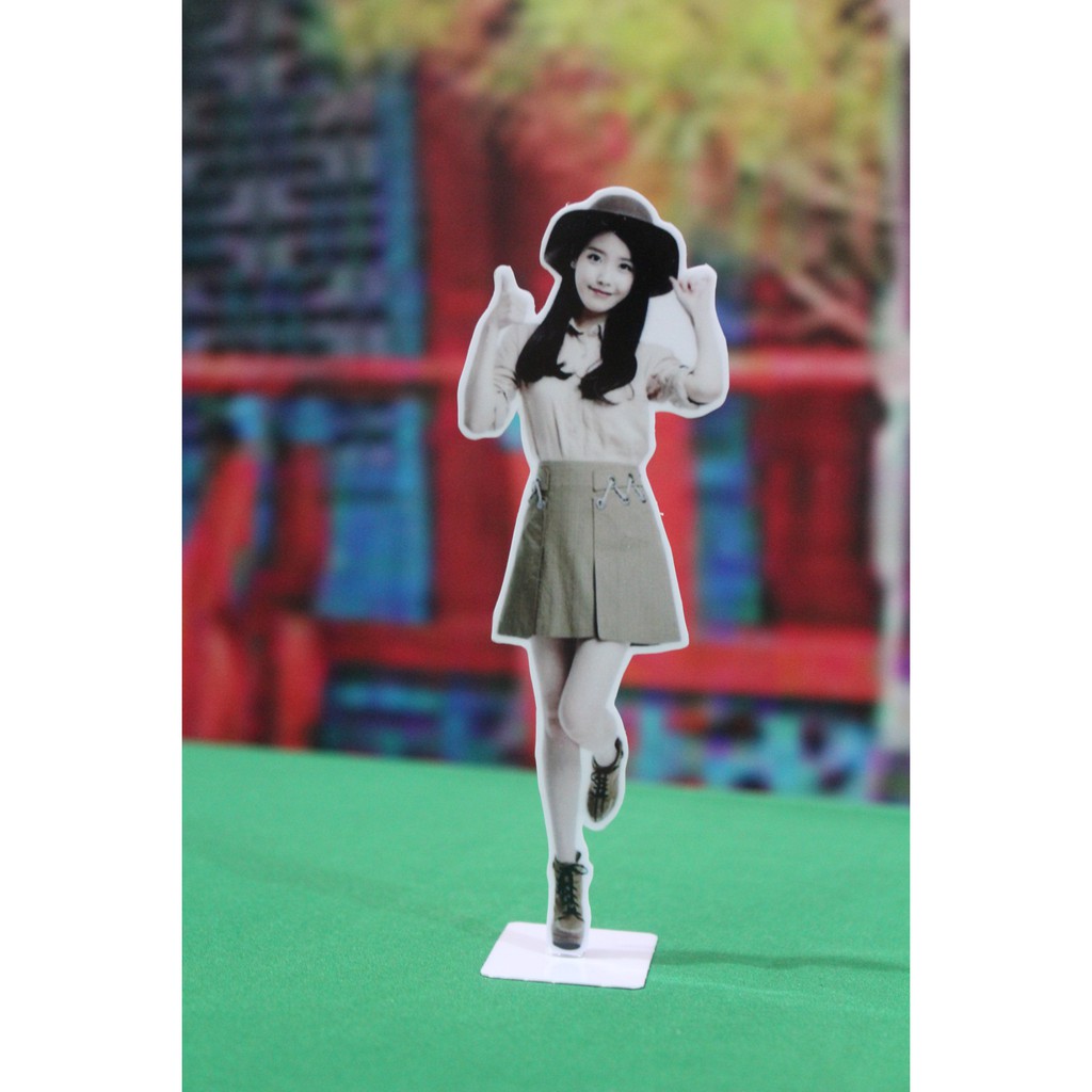 5 inches IU Standee [brown] | Shopee Philippines