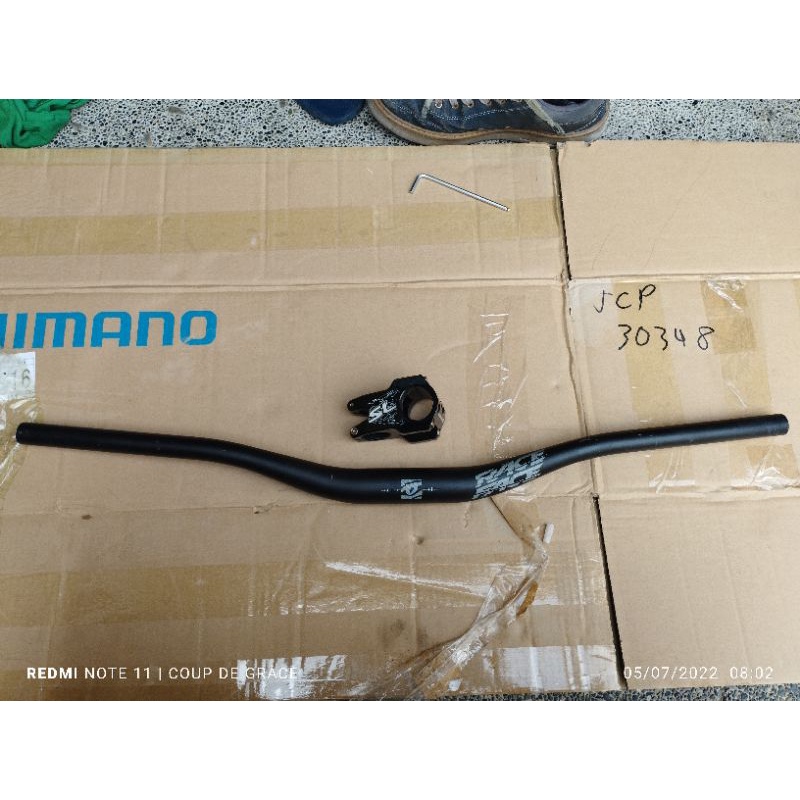 RACEFACE CHESTER HANDLE BAR AND ATOMLAB STEM BOTH 35MM CLAMPING (USED ...