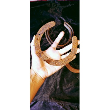 LUCKY HORSE SHOE USED (BAKAL) | Shopee Philippines