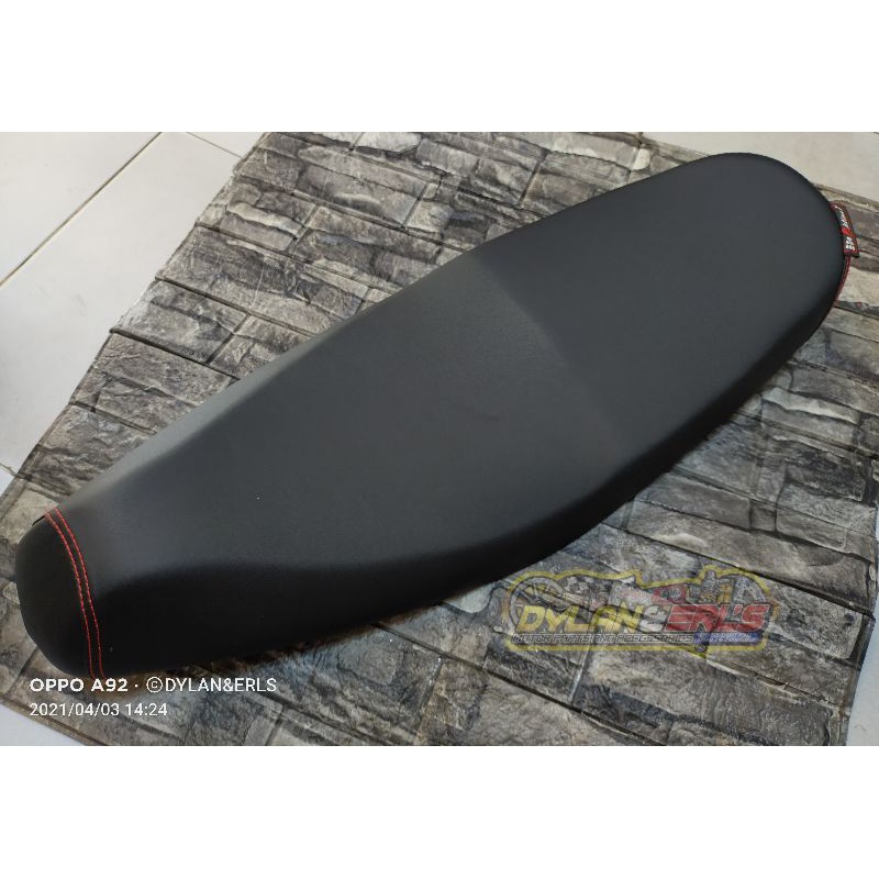 OPTION 1 FLAT SEAT FOR RAIDER 150 CARB | Shopee Philippines