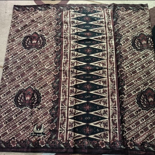 LAR GURDA SARONG | LAR GURDA BATIK SARONG | KANG SANTRI SCARF | MOTIF ...