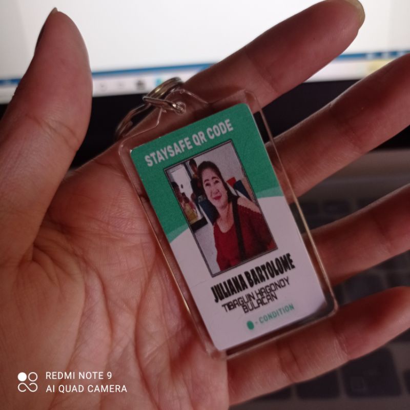 STAYSAFE QR CODE KEYCHAIN////STAYSAFE QR CODE KEYCHAIN/STAYSAFE QR CODE ...