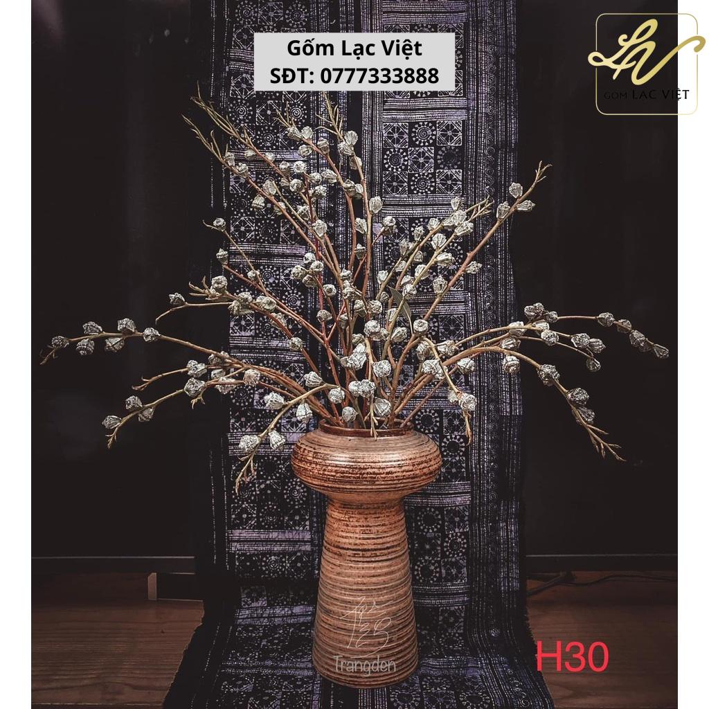 Vase-shaped flower vases and vases with lotus and trumpet cups in many ...