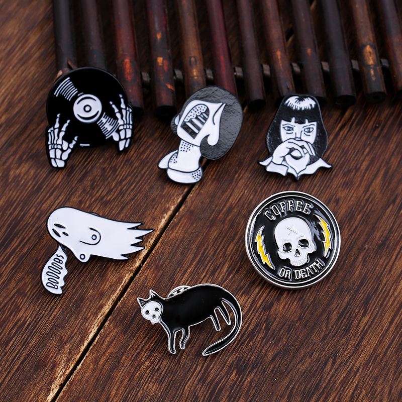 Punk Personality Cool brooch Halloween Abstract Theme Skull Head Ghost ...