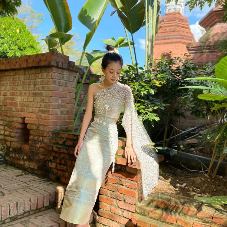 Women Thai traditional dress National costume Xishuangbanna Xia Dai ...