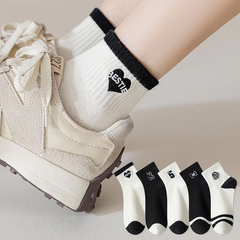 Ins Korean Students Girls Socks New Fashion Embroidery Women Short ...