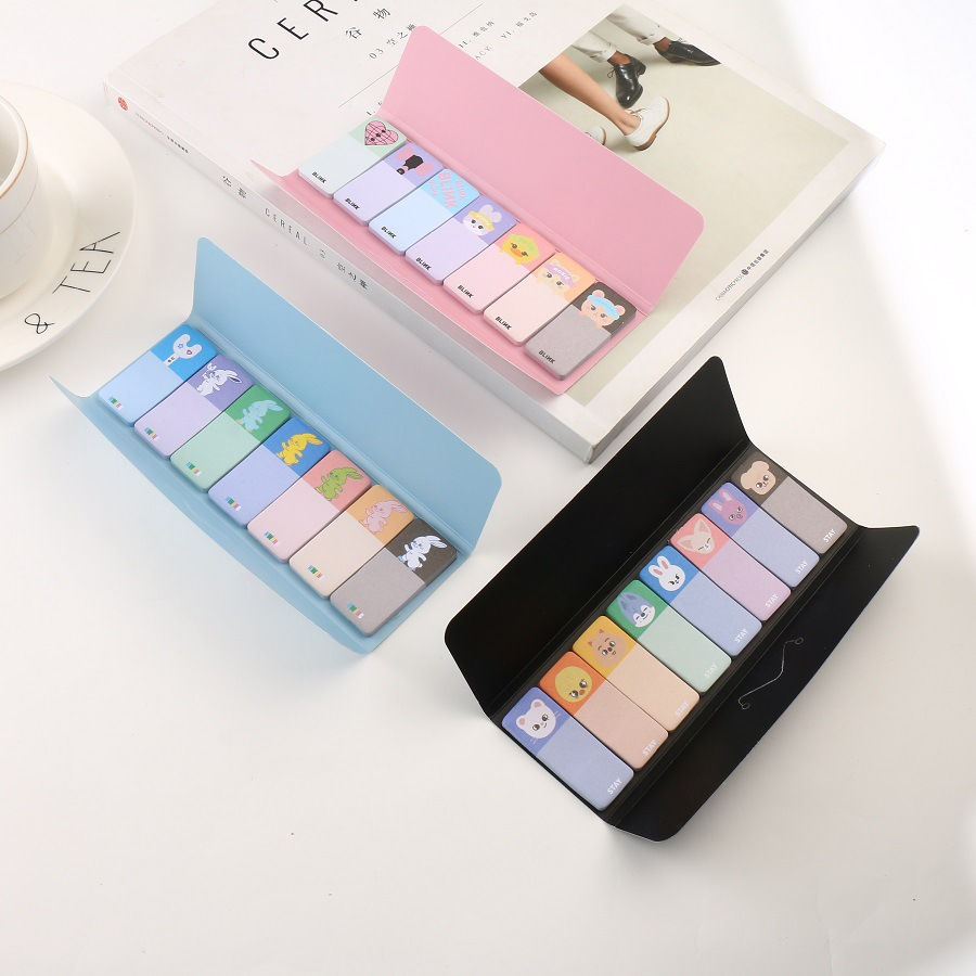 Korean Idol Group Stray Kids NewJeans LISA JISOO Idol Cartoon Color ...