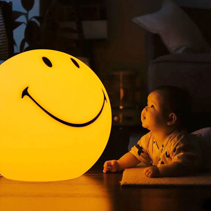 Smiley face lamp Bedroom bedside nightlight creative atmosphere cartoon ...