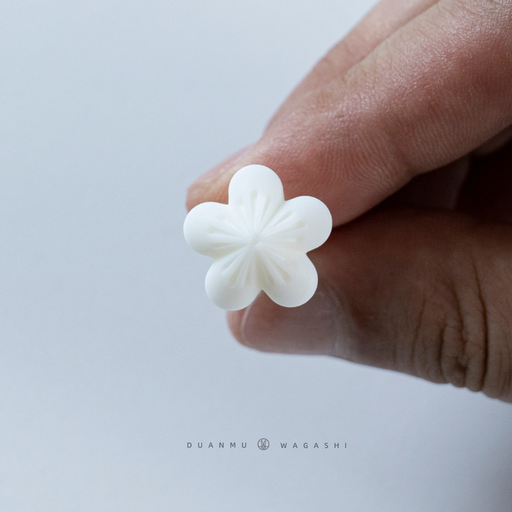 Japanese wagashi Tools Resin Made Three-Dimensional Cherry Blossom Core ...