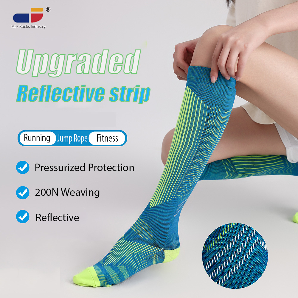 Professional sports compression socks Running jump rope high leg socks ...