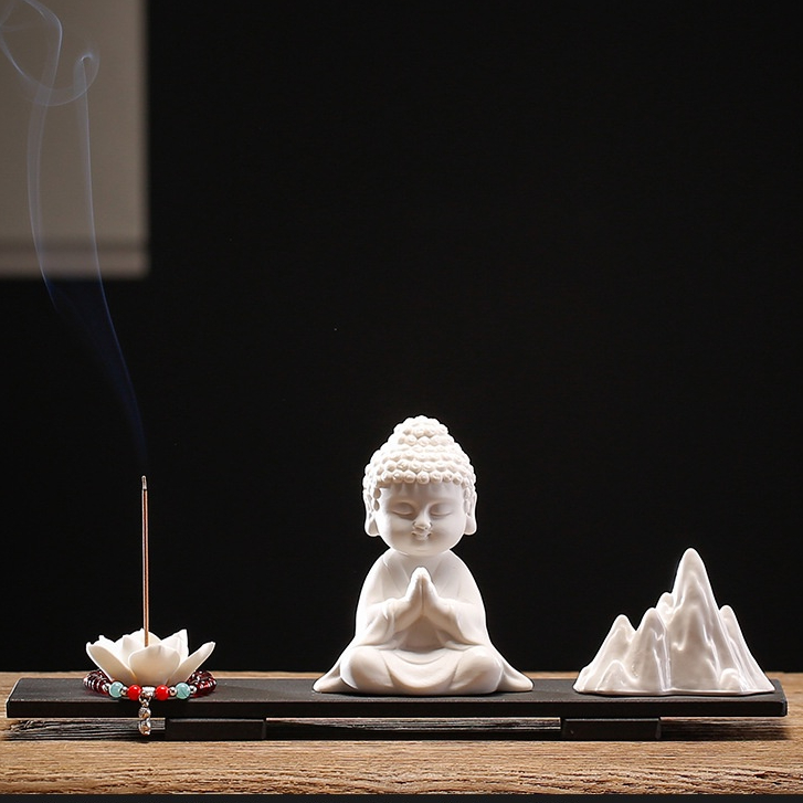 Home Decor Figurines Office Desk Statues Sculptures Center Table ...