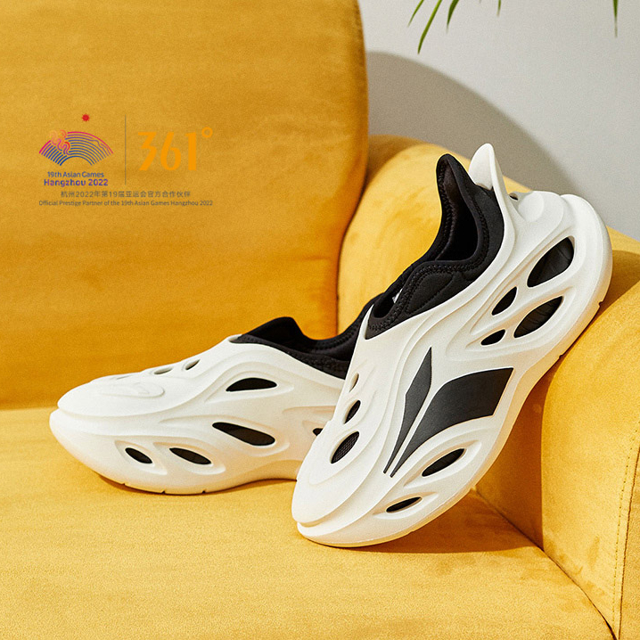 361 Degrees Whale Men Hole Shoes Outdoor Slippers 672331122 | Shopee ...