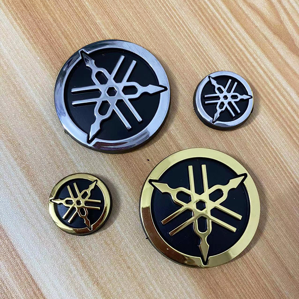 Yamaha Logo Emblem Gold/Silver YAMAHA YZF R1 R3 R6 R25 XJR 1300 ...