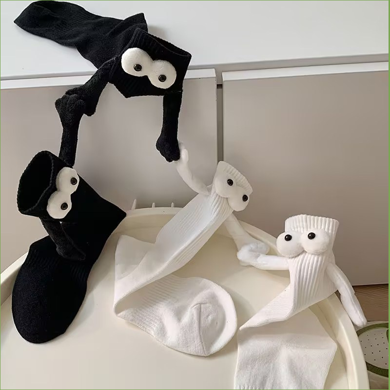 Cute Cartoon Eyes Magnet Socks For Couples Girlfriend Handle Socks Cute ...
