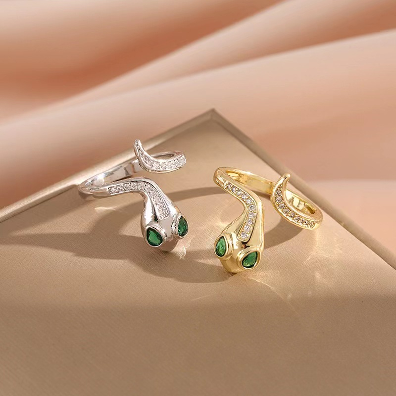 Green Eyes Snake Ring Trendy Vintage Ring Hip Hop Punk Diamond Small ...