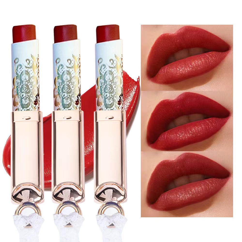 Angrox Lace Lipstick Velvet Mist matte lipstick gives a white and ...